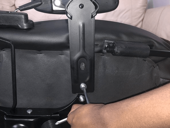 How to tighten the arm on MUSSO gaming chair